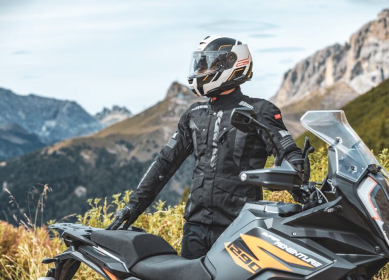 Motorcycle Helmet Safety Standards Explained | Wind Burned Eyes