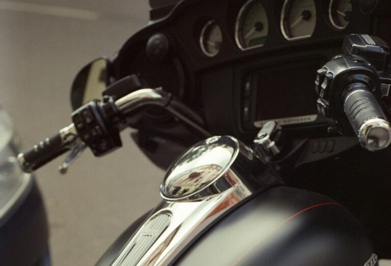 How To Replace Grips On A Motorcycle: An Easy Guide | Wind Burned Eyes
